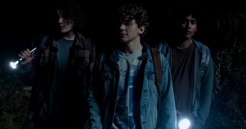 Midnight Mass: Familiar Faces Haunt Crockett Island in Netflix’s ...